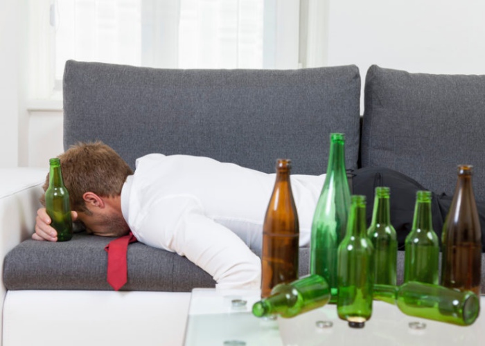 ¿Cómo combatir los efectos de la resaca?